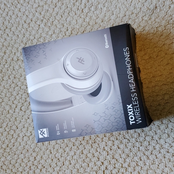 Ifrogz | Headphones | Toxix Wireless Headphones | Poshmark
